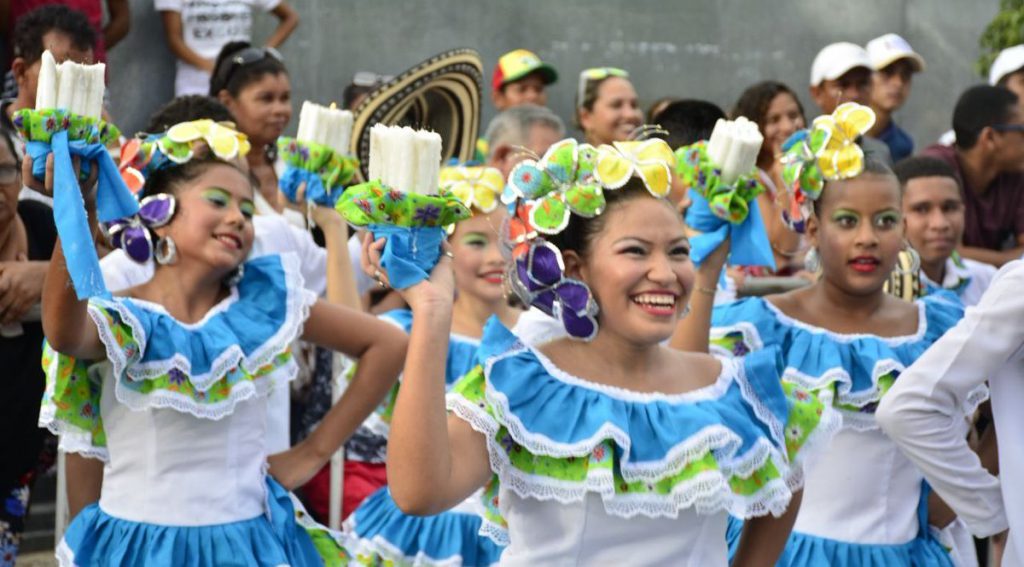 El 27 de julio será el desfile Folclórico de la Fiesta del Mar - Santa ...