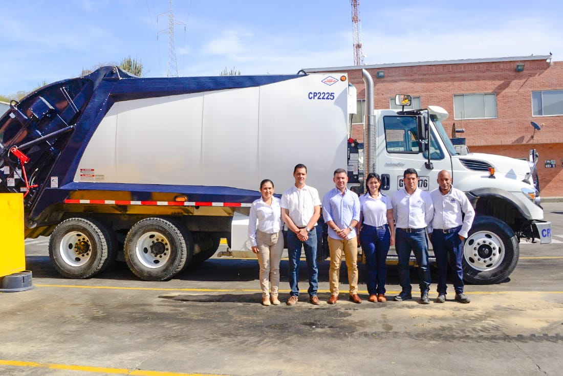 Camión Compactador de última tecnología empezará a operar en Santa ...
