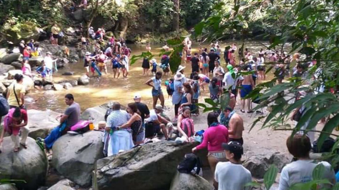 El turismo ‘depredador’ que acaba con Pozo Azul en Minca - Santa Marta ...