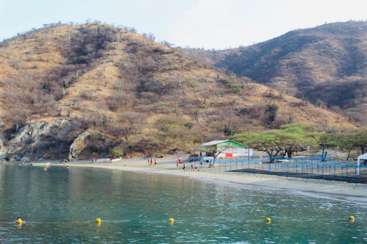 ¡Hasta cuando! Pillan a más de 30 personas bañándose en Inca Inca ...