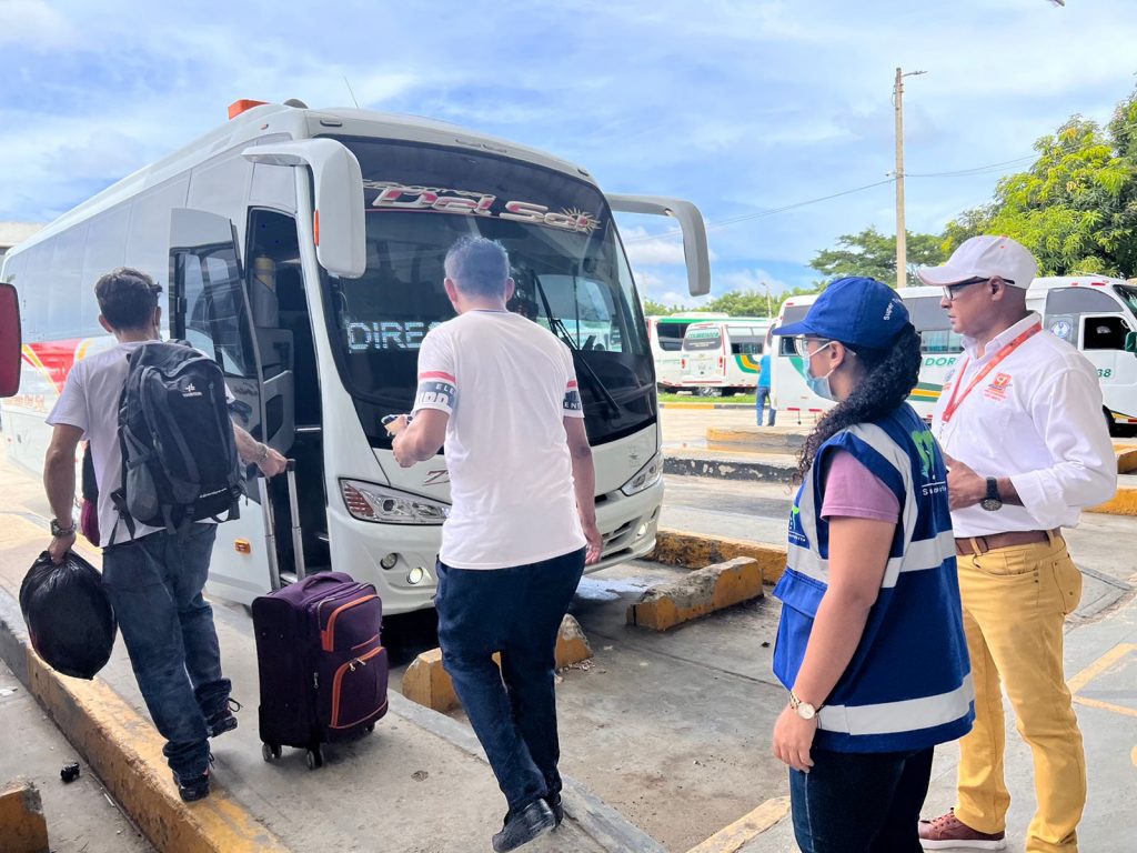 Más de 19 mil personas arribarán a Santa Marta por la Terminal de Transporte Terrestre - Santa ...