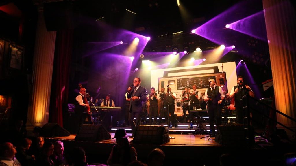 Con éxito Se Realizó El Concierto Benéfico De Gilberto Santa Rosa En El Cumbia House De Carlos 