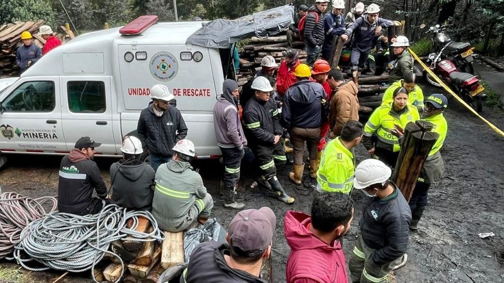 Explosión en minas de carbón en Sutatausa deja 11 mineros muertos ...