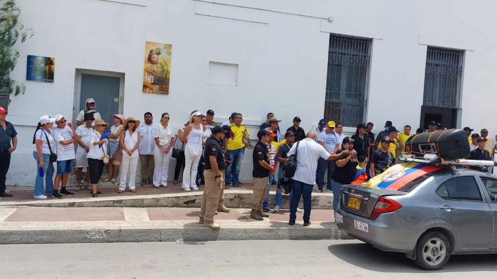 Santa Marta se unió al plantón en contra del Gobierno del presidente ...