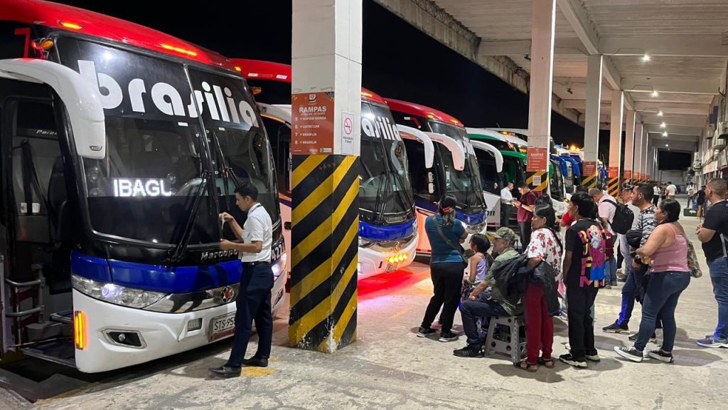 Más de 30 mil pasajeros utilizaron la Terminal de Transporte de Santa Marta durante este puente ...