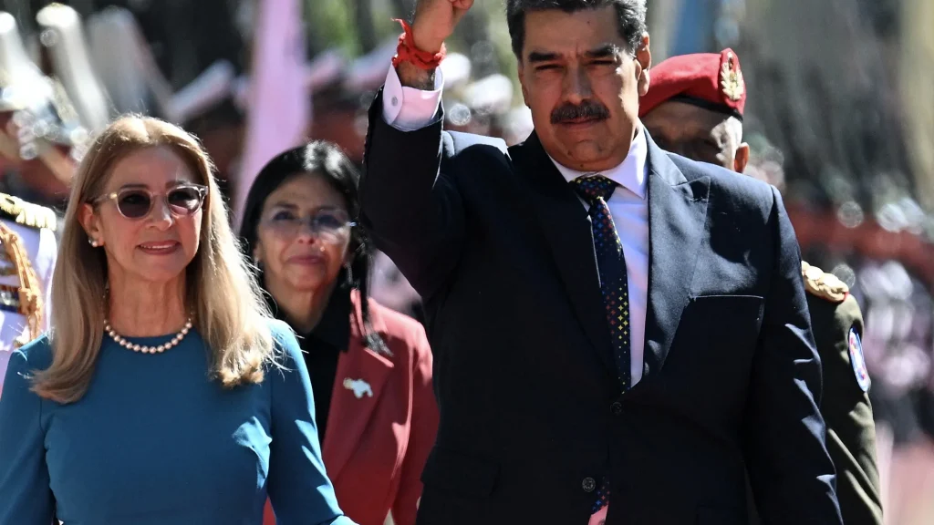 “Sigo siendo el presidente de Venezuela”: Nicolás Maduro se declara ...